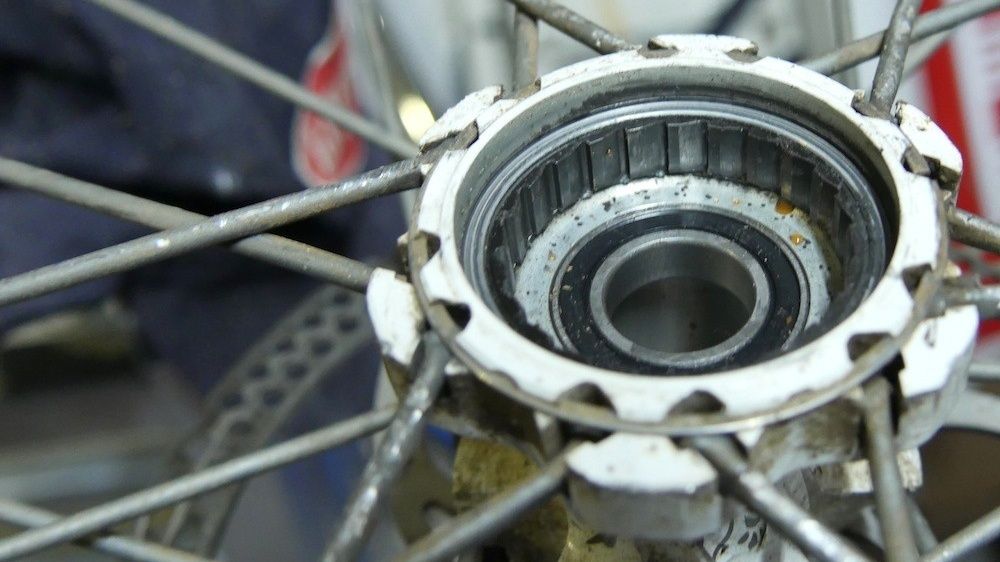 3.1.3. changement de rayons sur les roues crossmax sl arriere - Anciens ...